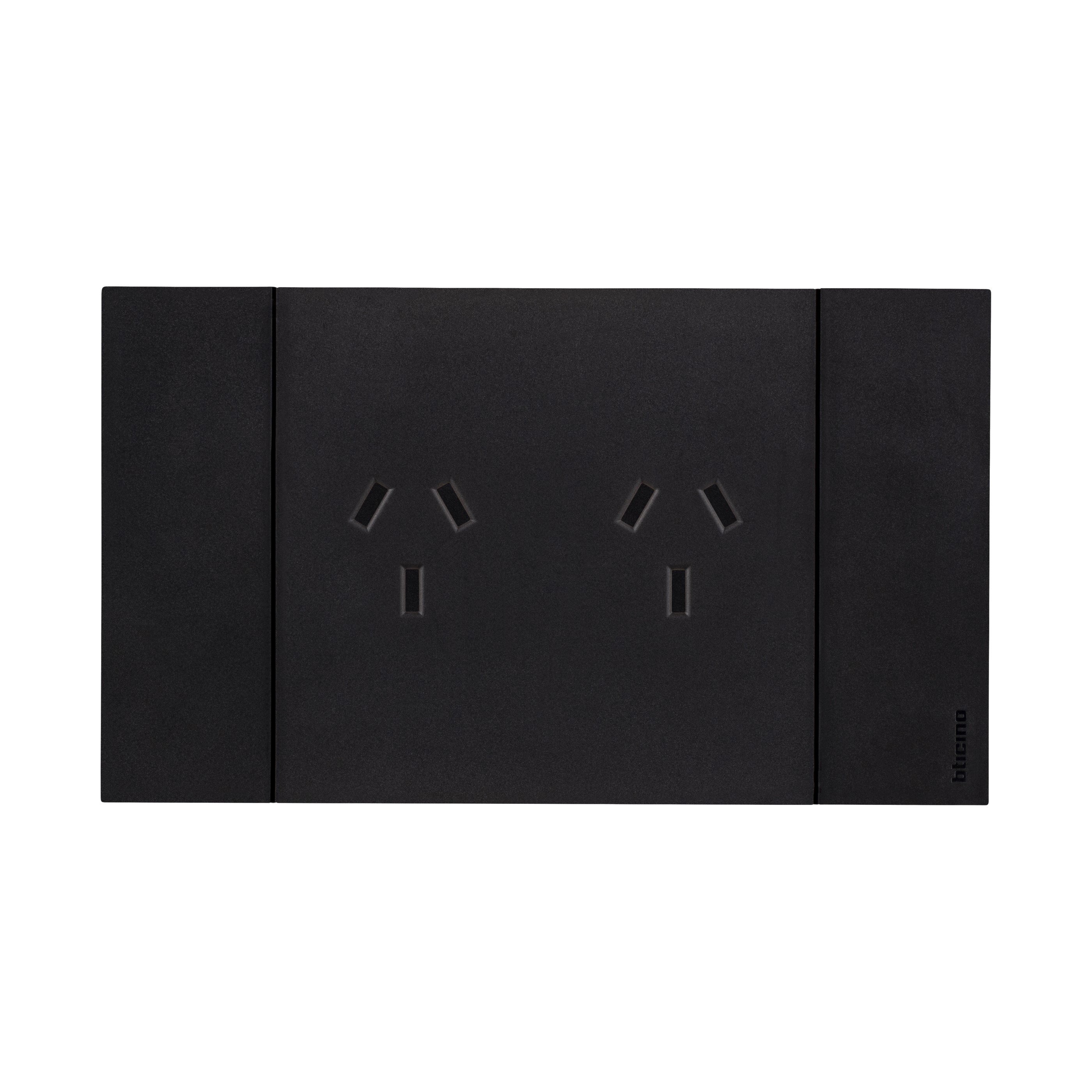 Bticino Living Now 10A Autoswitched Double Powerpoint Black | LVN777ABL ...