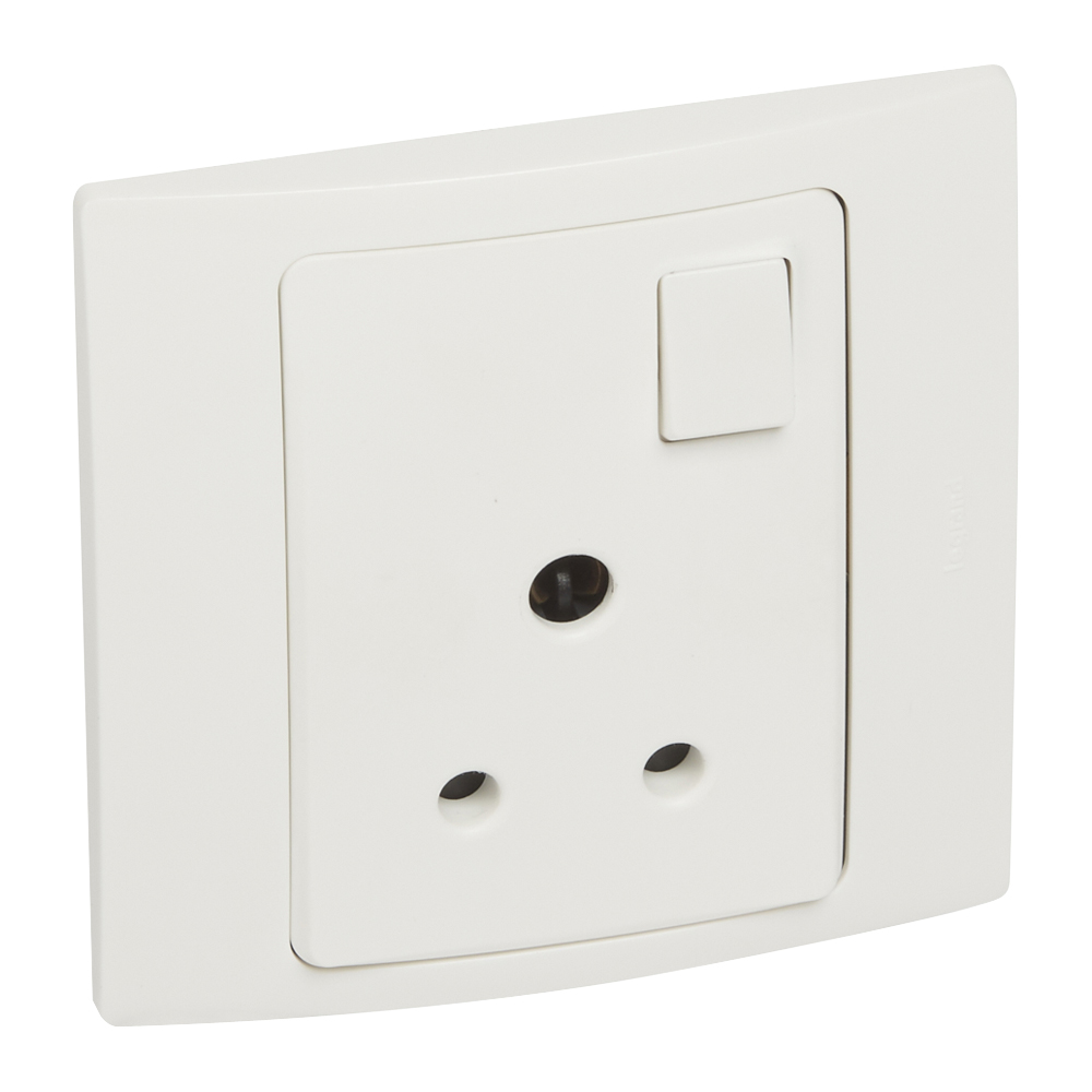 Mallia British Standard socket outlet Switched 5A - 1 gang - White | 281132 | 3245062811325 ...