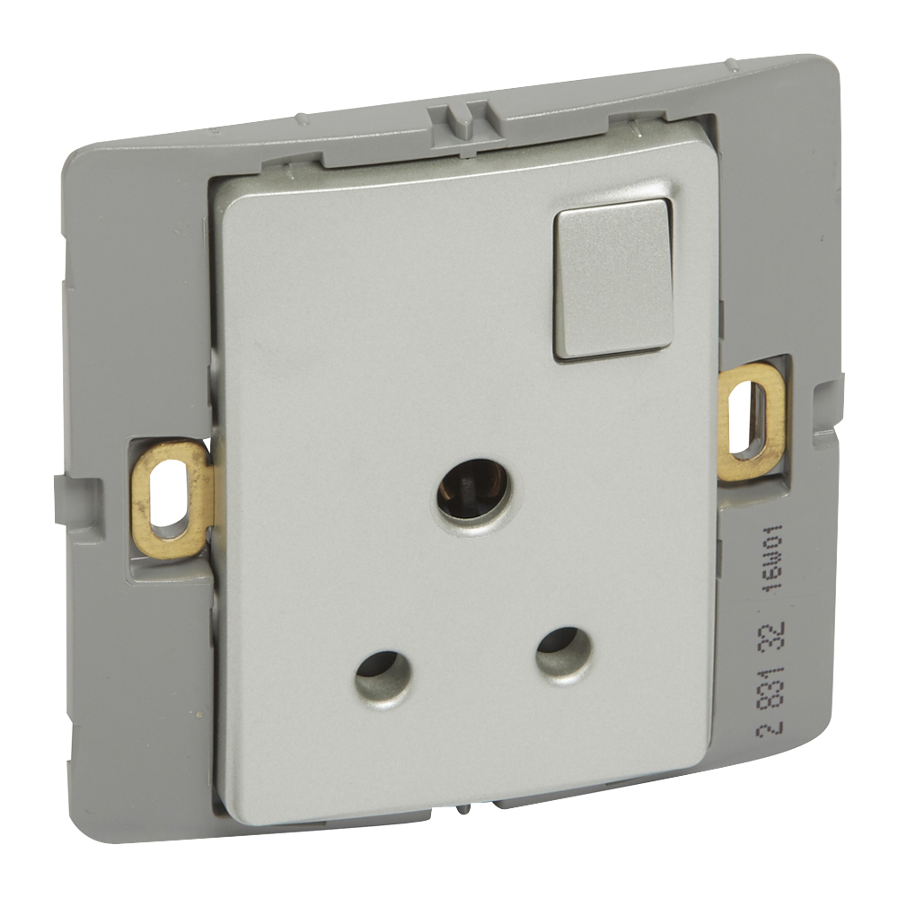 Mallia British Standard socket outlet Switched 5A - 1 gang - Silver ...