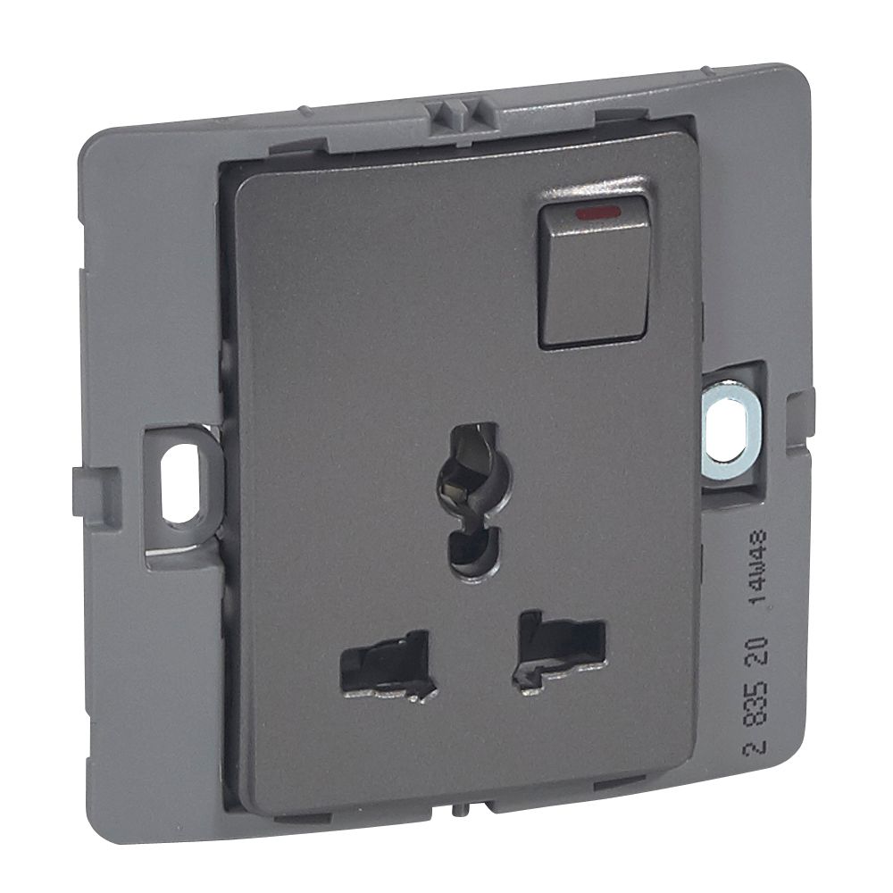 Mallia - 2P+E multistandard socket outlet - 16A 250V / 15A 127V - 1 ...