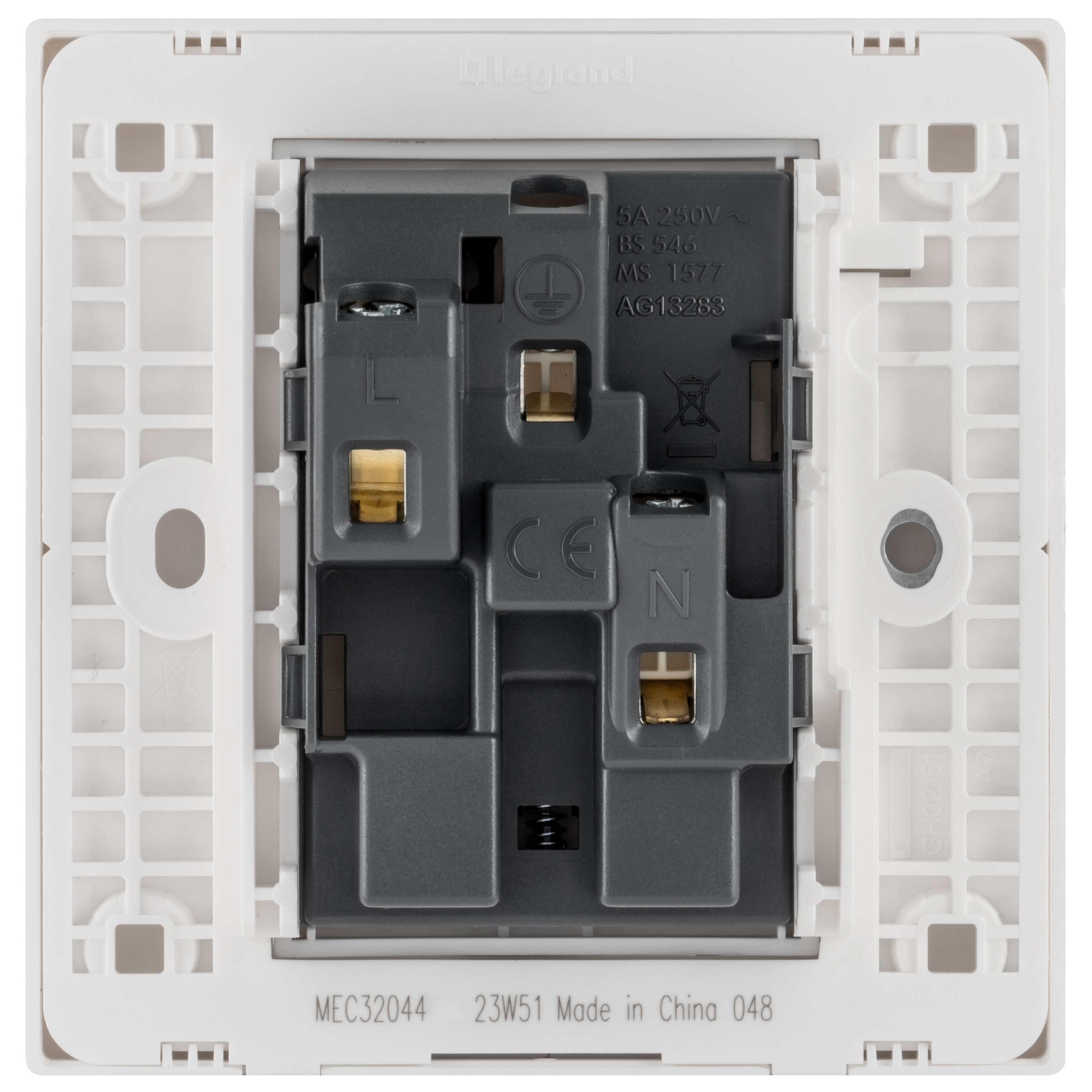 Obria 1 gang BS 5A Switched Socket - Dark Silver | MEC32044SL ...